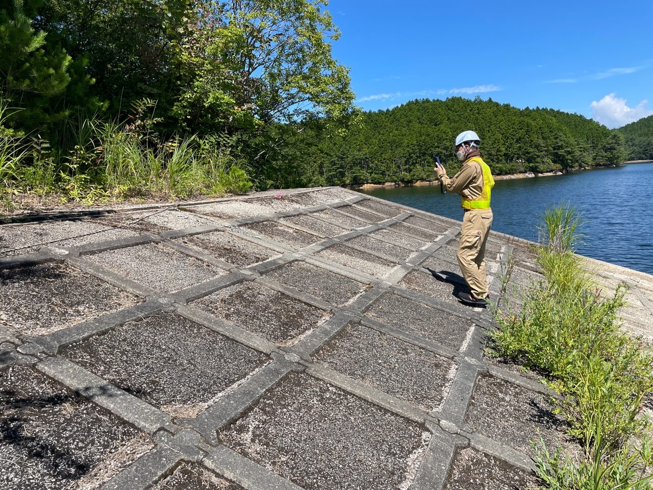 【新規導入】iPhoneによるRTKを用いた3D計測「viDoc RTK rover」 | 株式会社三栄コンサルタント